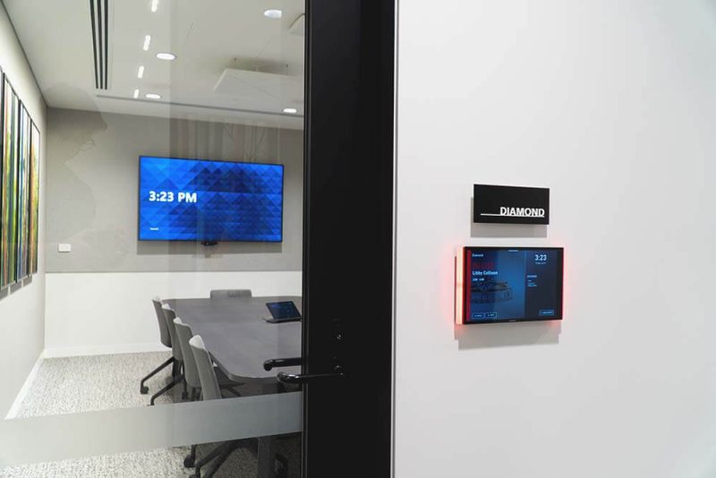 Why Office Screens are Now a Must in Every Workplace - Engagis