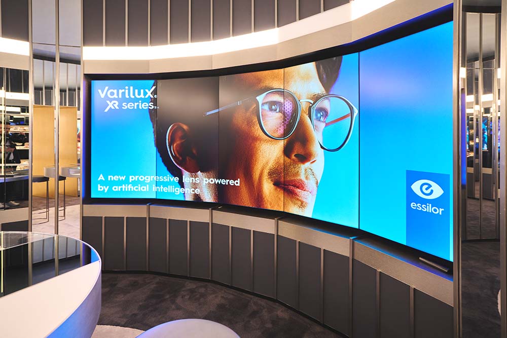 Why Large Retailers Need a Trusted Digital Signage | Engagis